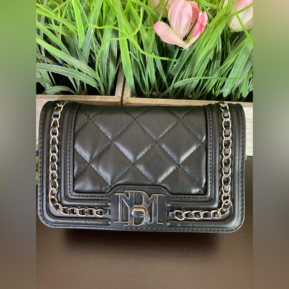 Badgley Mischka | Bags | Badgley Michka Nwt Black And Silver Chain ...